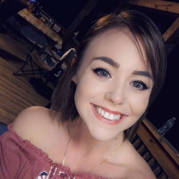 Kameron's Closet (@kknight7112) | Poshmark